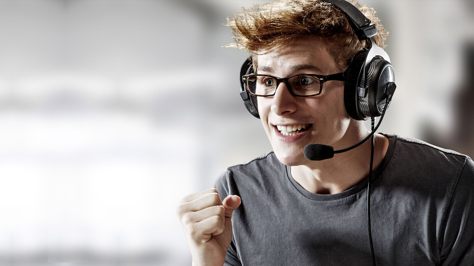 Gaming Headphones 101: Types of Headphones & What to Look For